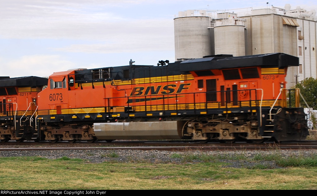 BNSF 6073
